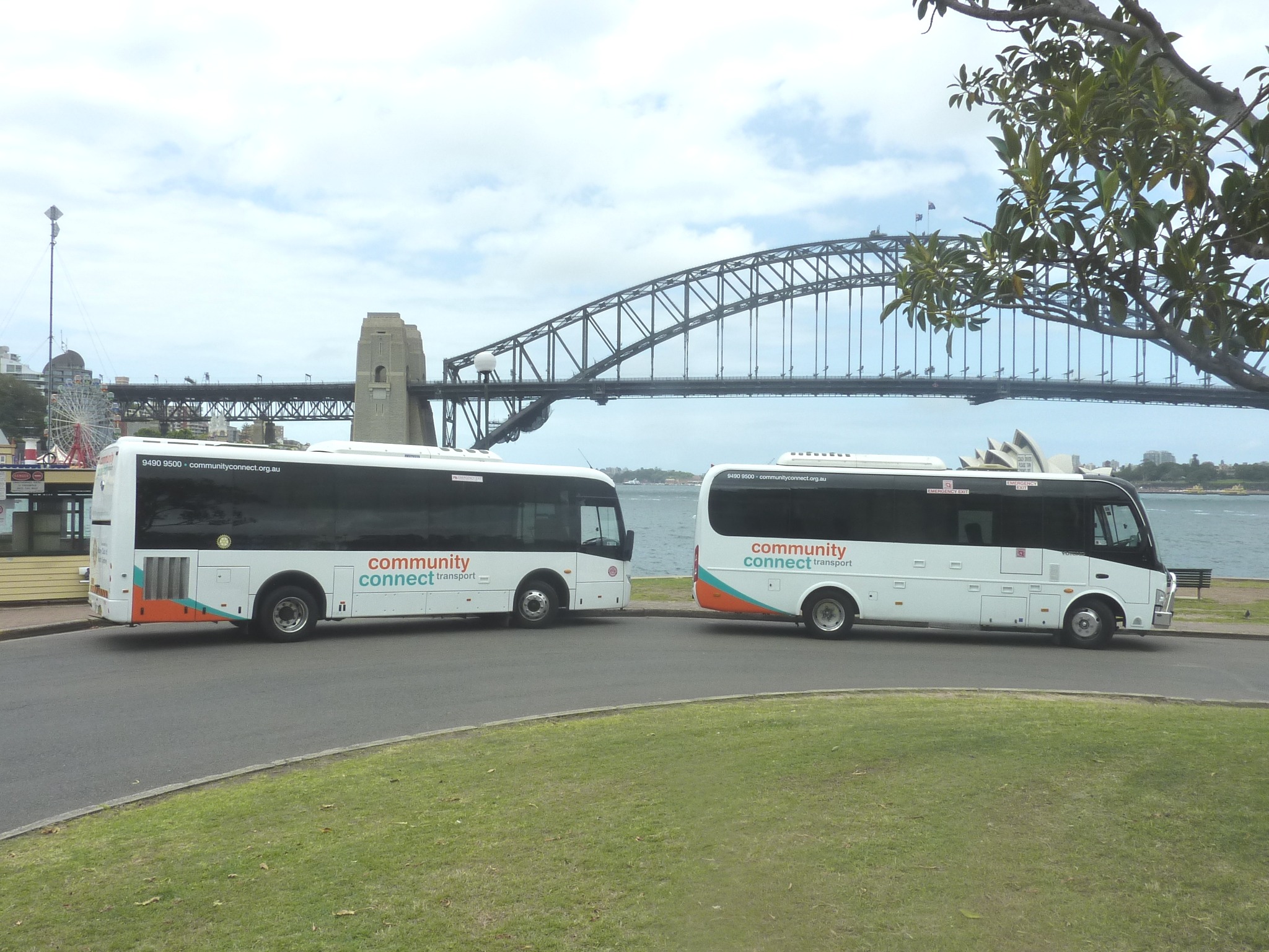 Vehicle & Bus Hire: Community Connect Transport